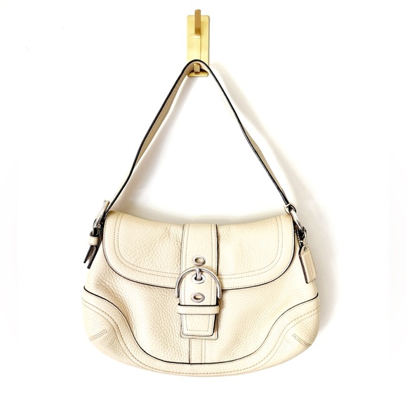 Coach | Bags | Coach Soho Signature Beige Pebbled Leather Buckle Flap ...